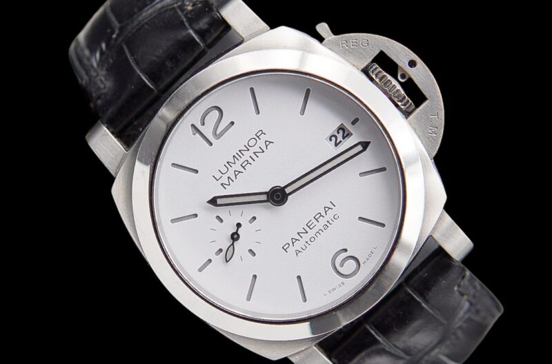 Panerai Luminor Pam 1271 White 40mm - HOBIJAM Indonesia